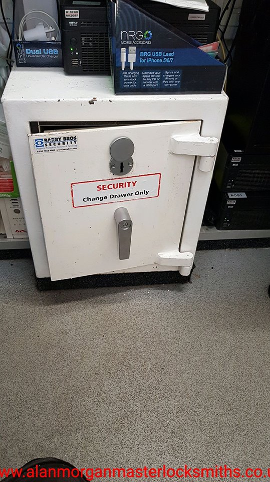 Safecracking near Burton Upon Trent - Alan Morgan Master Locksmiths